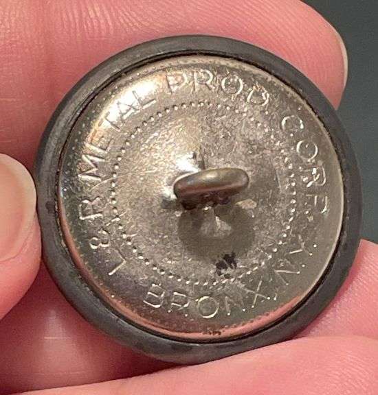 1940s US Air Force Button by L&R Metal - Auctionology LLC