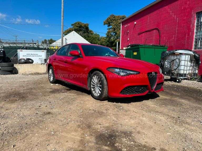 2022 Alfa Romeo Giulia Sprint AWD - Auctionology LLC