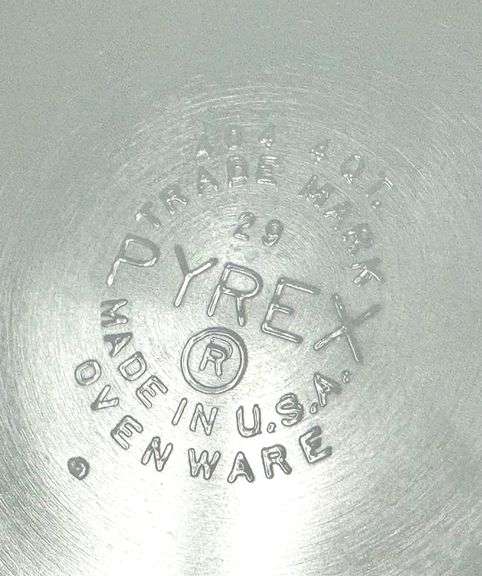 4pc Vintage Pyrex Mixing Bowl Set - Auctionology LLC