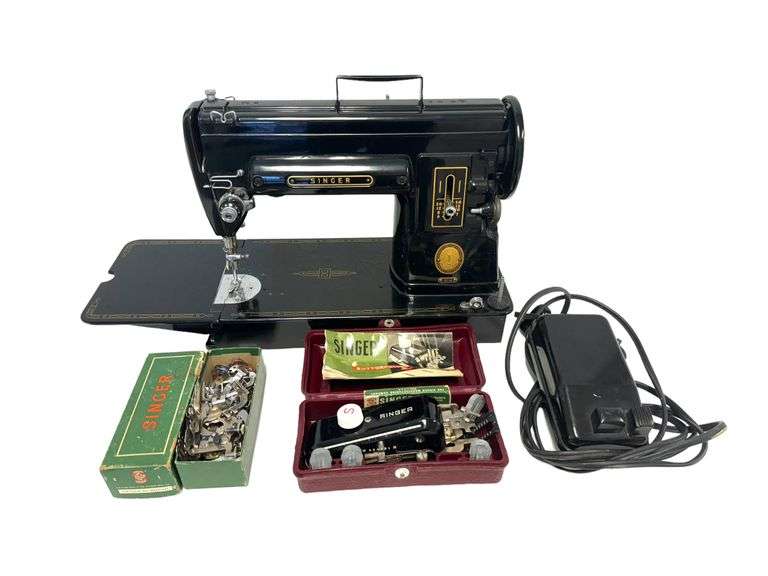 Singer "Featherweight" Model 301-A Sewing Machine - Auctionology LLC